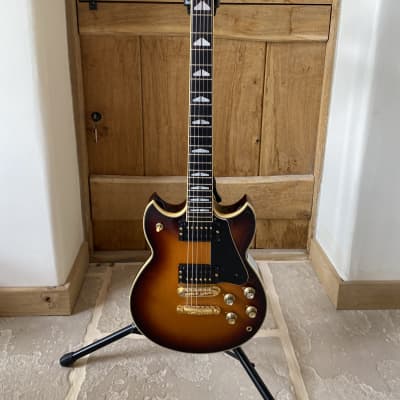 YAMAHA SG2000 electric guitars
