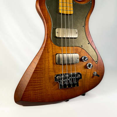 Dunable R2 Bass Golden Brown | Reverb