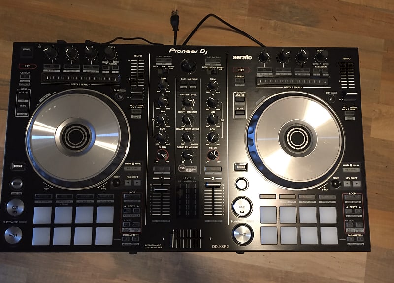 Pioneer Pioneer DDJ-SR2 2-channel Serato DJ Controller and | Reverb
