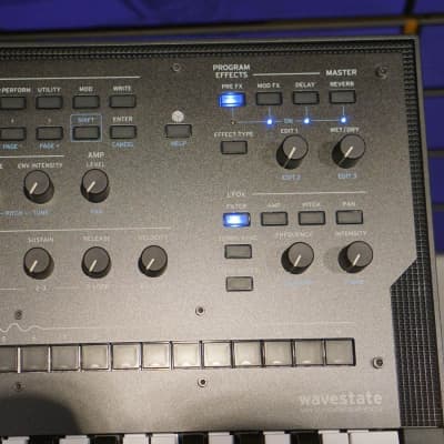 Korg Wavestate 37 Key Digital Wavesequencing Synth | Reverb