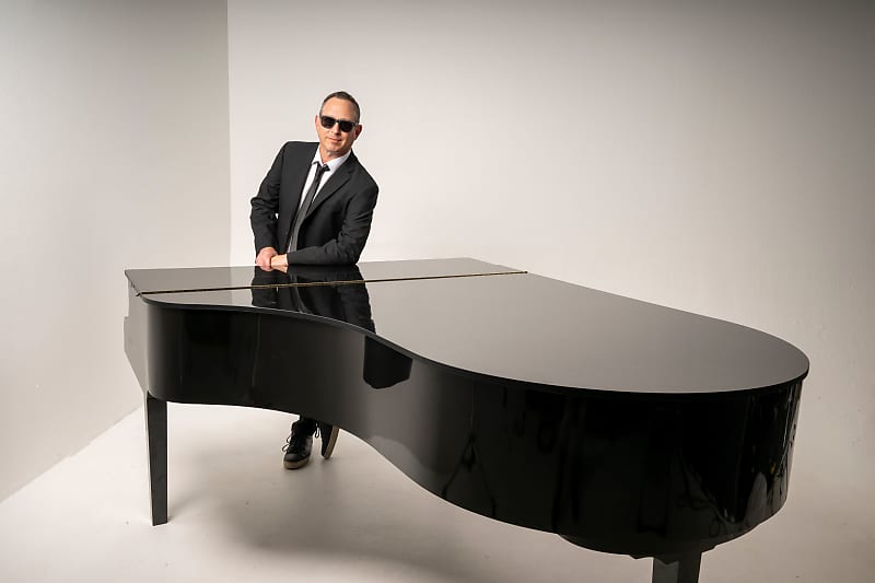 Keyhole 7' (84") Piano Shell w/ Road Cases | Reverb