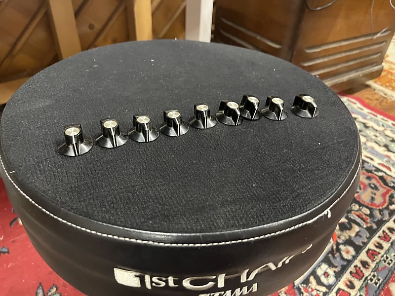 Moog minimoog Model D Chicken Head Pointer Knobs Original | Reverb UK