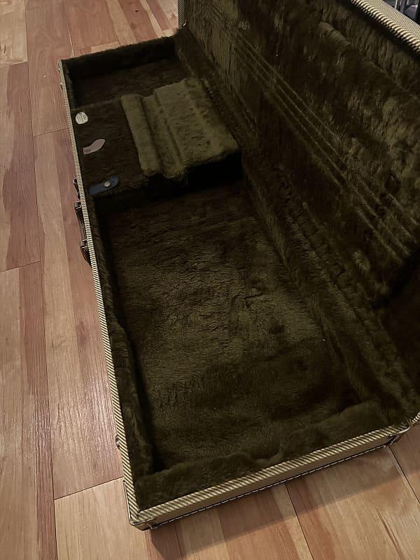 Carvin LB20 Tweed G&G Bass Case w/ Keys | Reverb