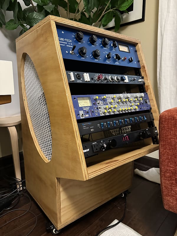 Custom Studio Rack | Reverb